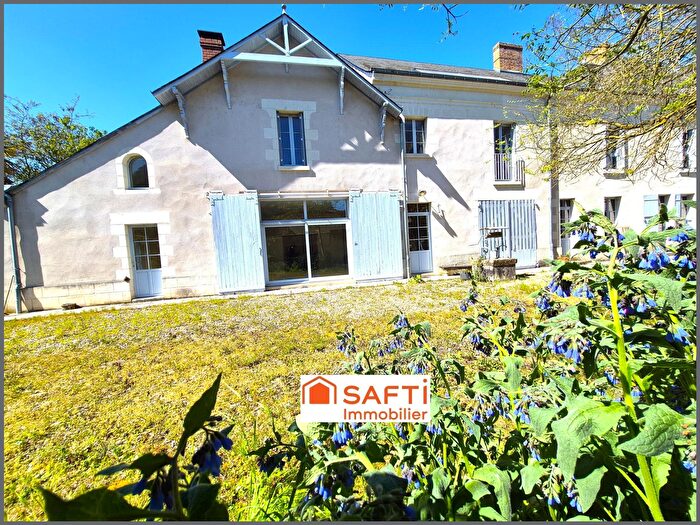 Maison 8 pièces à vendre à Barrou