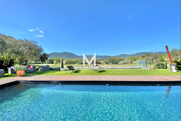 Maison à vendre - Le Plan-de-la-Tour - 4 pièces - 3 chambres