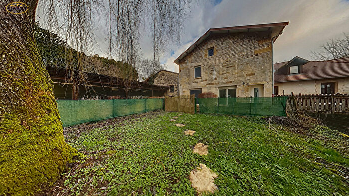 Bazincourt-sur-Saulx - Maison 4 pièces à louer