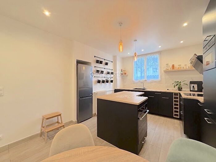 Appartement à vendre - Bry-sur-Marne, Maisons Rouges, Saint-Camille, Plâteau - 3 pièces - 2 chambres