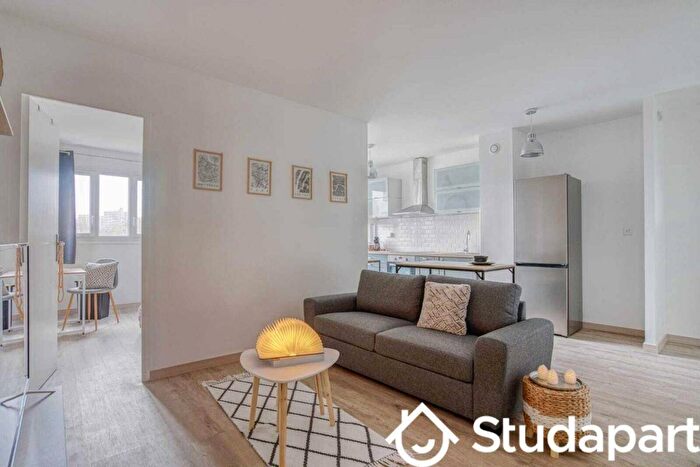 Appartement à louer - Nesles Nord, Champs-sur-Marne - 1 pièce - 1 chambre