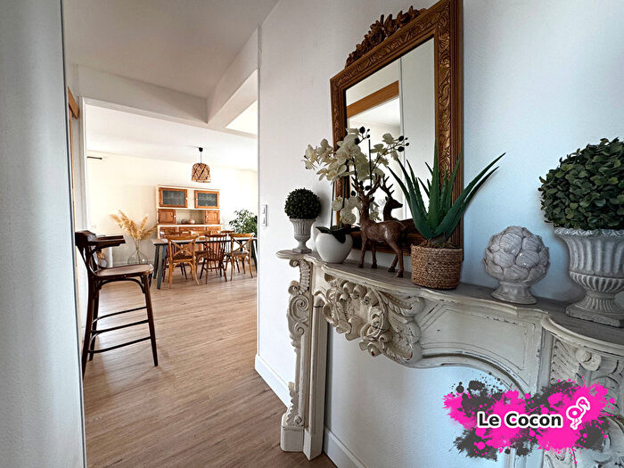 Maison à vendre - Saint-Loup-sur-Semouse - 5 pièces - 3 chambres