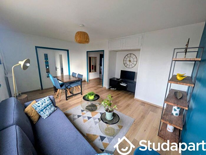 Appartement à louer - Activités, Orléans - 1 pièce - 1 chambre