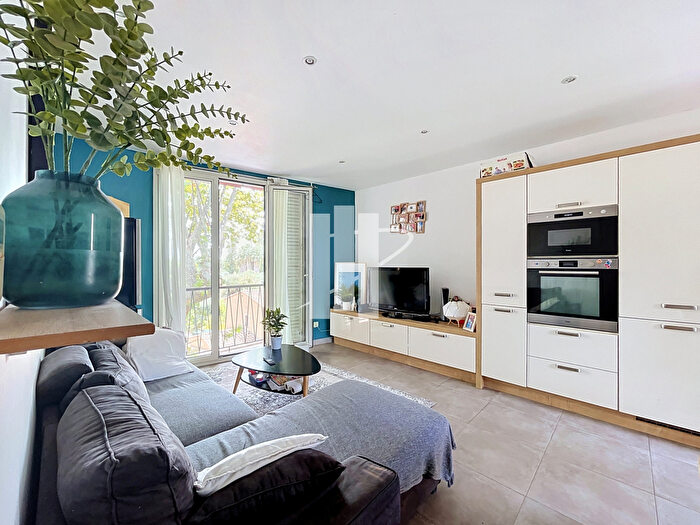 Fréjus, Centre-ville : Appartement 3 pièces à vendre