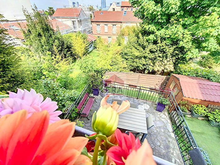 Maison 4 pièces à vendre à Suresnes, Liberté