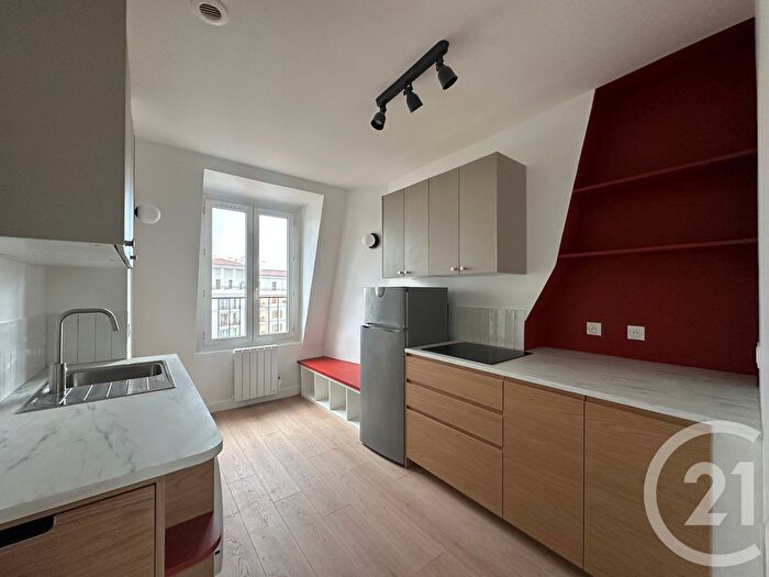 Appartement à louer - Montrouge, Porte de Châtillon - 2 pièces - 1 chambre