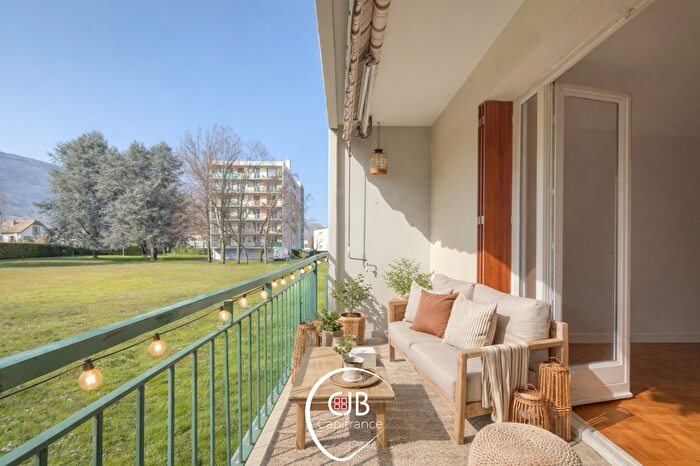 Appartement à vendre - La Motte-Servolex - 3 pièces - 2 chambres