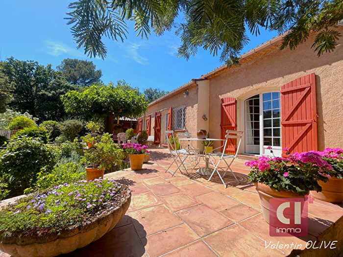 Maison 6 pièces à Méounes-lès-Montrieux, à vendre