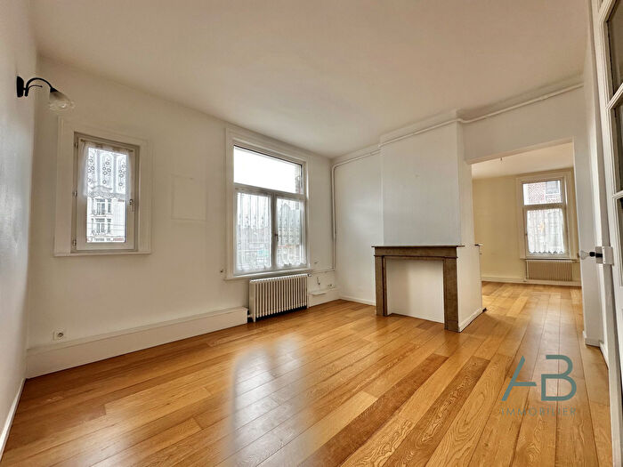 Appartement à vendre - Lille - 3 pièces - 2 chambres