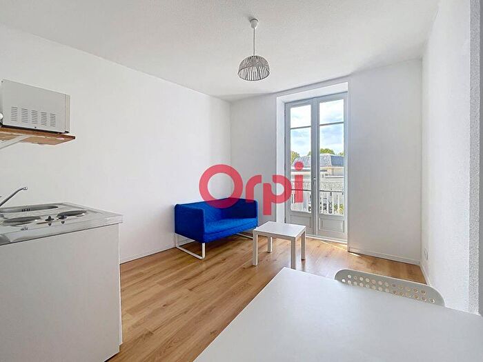 Thermal-Vieux-Vican, Vichy - Appartement 2 pièces à louer