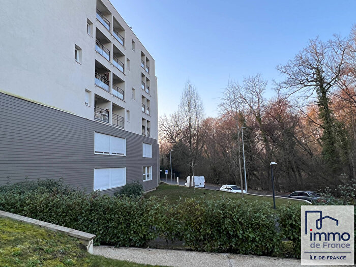 Appartement à louer - Boussy-Saint-Antoine - 2 pièces - 1 chambre