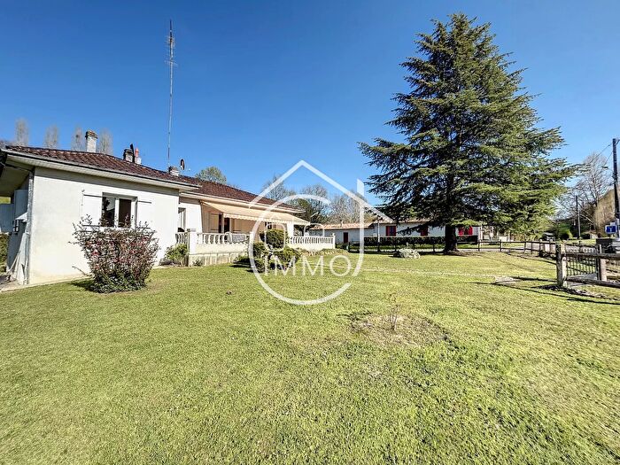Maison à vendre - Saint-André-et-Appelles - 7 pièces - 5 chambres