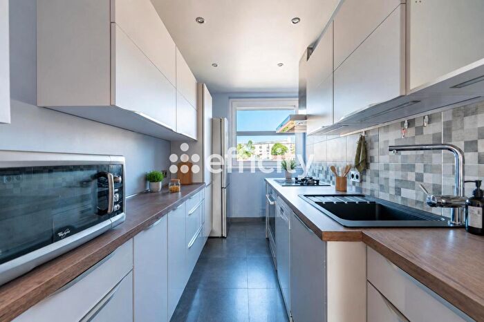 Appartement 3 pièces à Suresnes, Plateau Ouest, à vendre