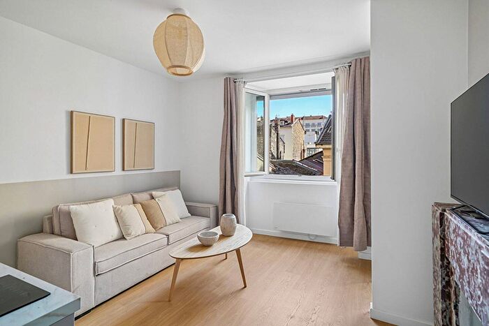 Saint Louis, Lyon 7ème arrondissement - Appartement 1 pièce à louer