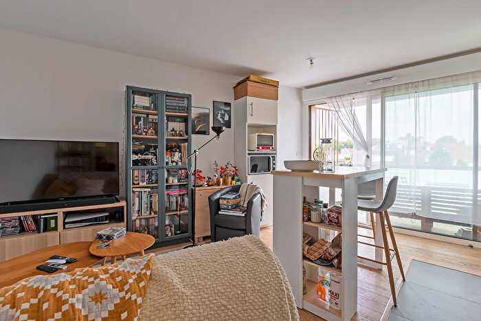 Marcq-en-Barul, Croisé Laroche, Rouges Barres : Appartement 2 pièces à vendre