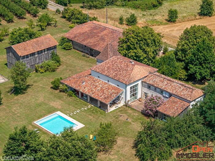 Maison à vendre - Fongrave - 9 pièces - 5 chambres