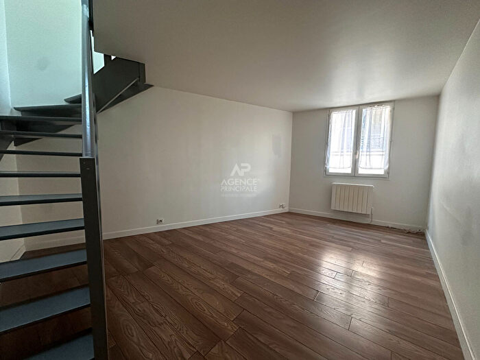 Appartement à louer - Saint-Germain-en-Laye, Centre-ville, Quartiers forestiers - 2 pièces - 1 chambre