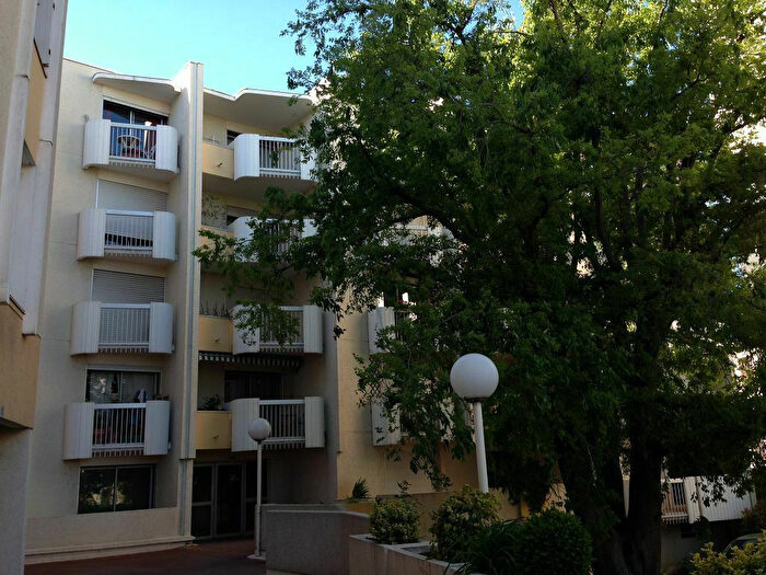 Appartement à louer - Nîmes, Montaury - 1 pièce