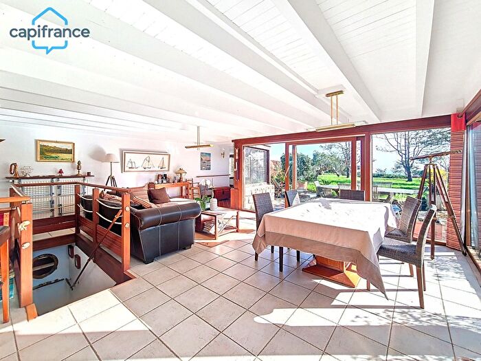 Maison à vendre - Plougonvelin - 10 pièces - 5 chambres