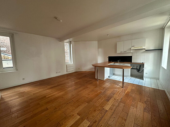 Appartement à louer - Lille, Centre-ville, Euralille - 3 pièces - 2 chambres