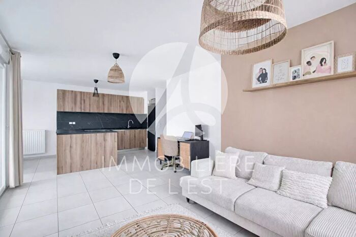 Appartement à vendre - Lyon e , Grand Trou, Moulin à vent, Petite Guille - 4 pièces - 3 chambres