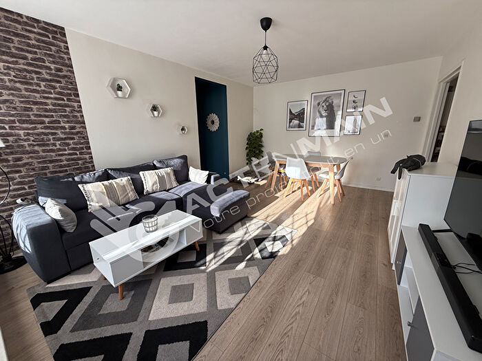 Appartement à vendre - Joué-lès-Tours, Centre-ville - 2 pièces - 1 chambre