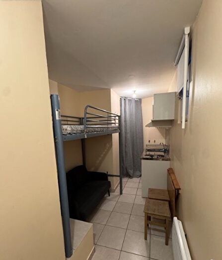 Appartement à louer - Sainte-Geneviève-des-Bois, Emile Zola, Bois Clairs - 1 pièce