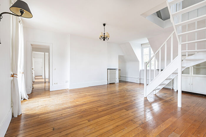 Appartement à vendre - Saint-Germain-en-Laye, Centre-ville, Quartiers forestiers - 4 pièces - 2 chambres