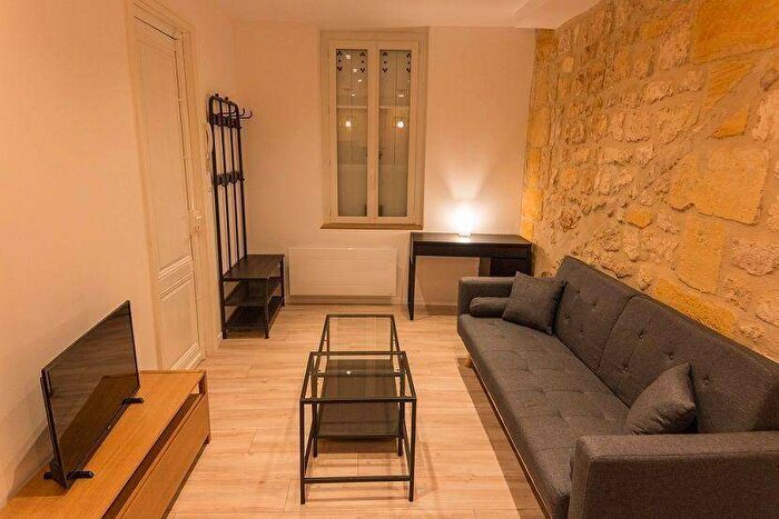 Appartement à louer - Bordeaux - 2 pièces - 1 chambre