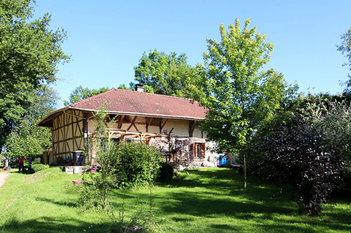 Curciat-Dongalon : Maison 7 pièces à vendre