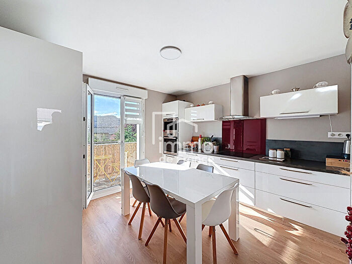 Appartement 4 pièces à Izernore, à vendre