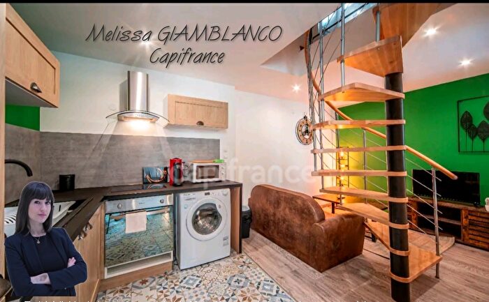 Appartement à vendre - Chalon-sur-Saône, Centre-ville - 2 pièces - 1 chambre