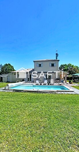 Maison 6 pièces à Le Porge, à vendre