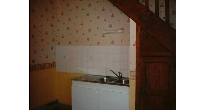 Maison 4 pièces à Est, Craon, à louer