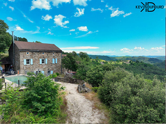 Maison à vendre - Saint-Pierre-le-Déchausselat, Saint-Pierre-Saint-Jean - 11 pièces - 6 chambres