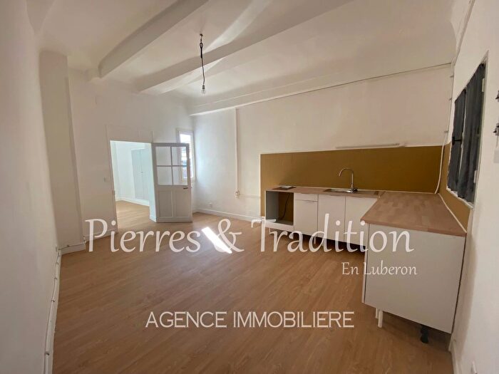 Appartement 2 pièces à Apt, à louer
