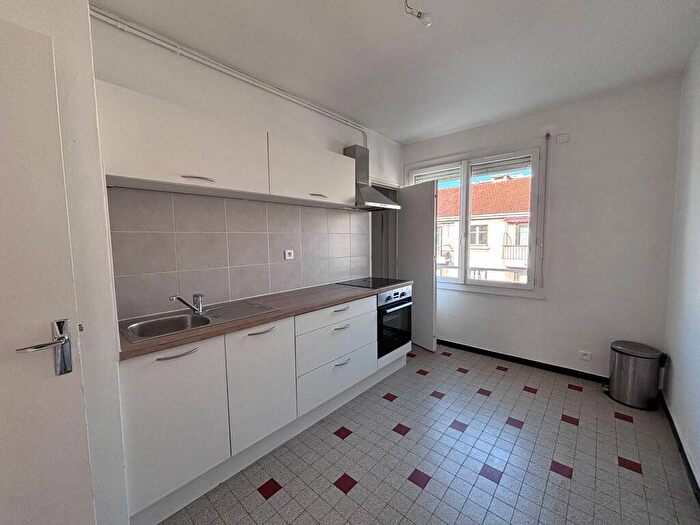 Appartement à louer - Grenoble, Bajatière - 3 pièces - 2 chambres