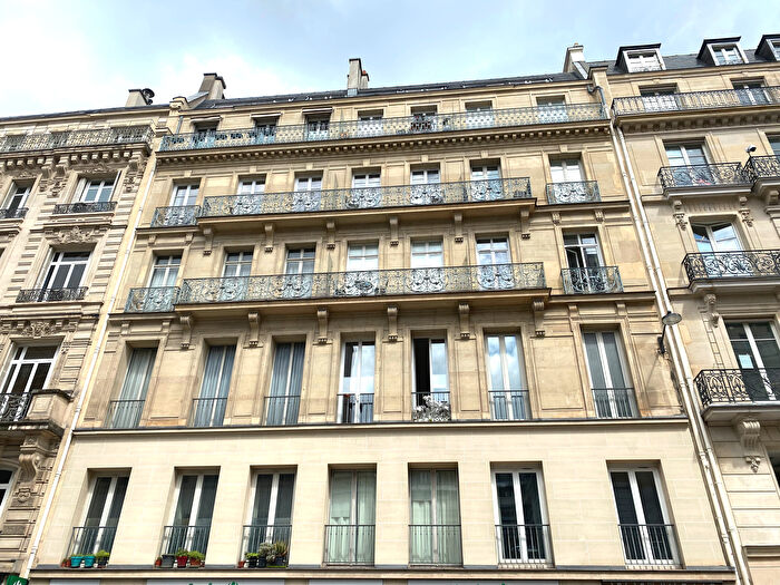 Paris 8ème, Saint-Philippe du Roule : Appartement 1 pièce à vendre
