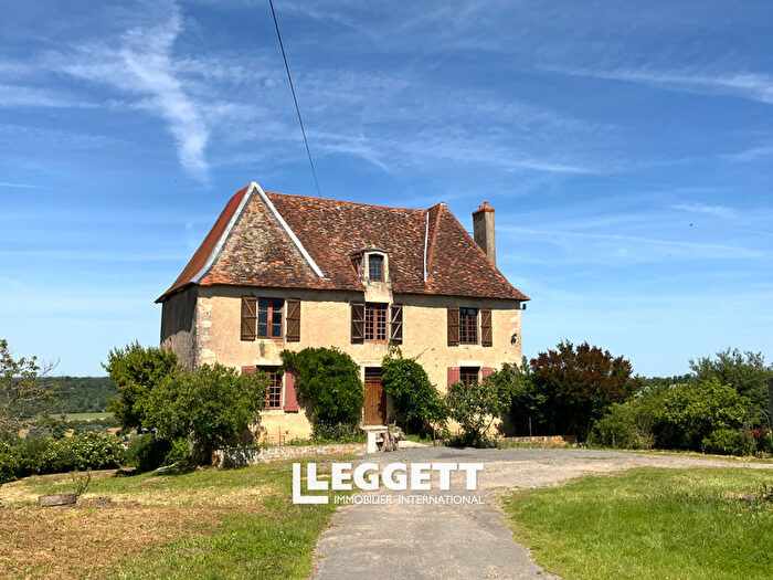 Maison 8 pièces à Adriers, à vendre