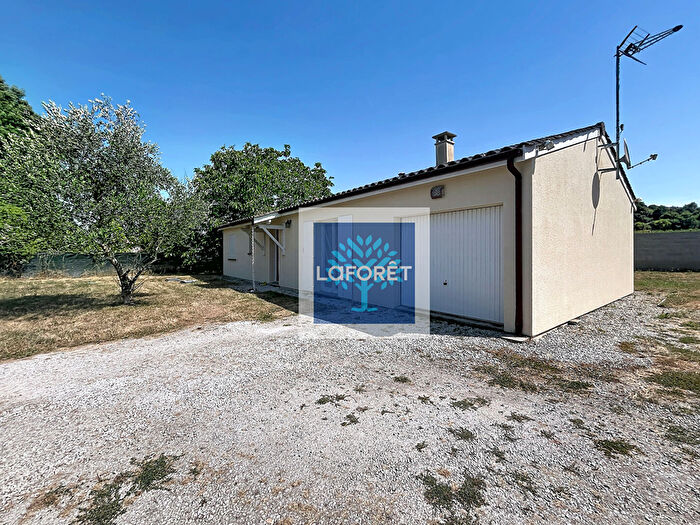 Maison 4 pièces à louer à Saint-Seurin-de-Cursac