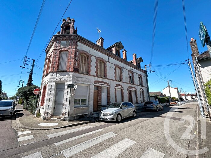 Maisons à vendre et appartements à louer - 3