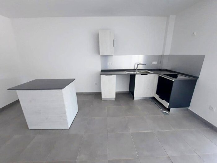 Appartement à louer - Remire-Montjoly - 2 pièces - 1 chambre