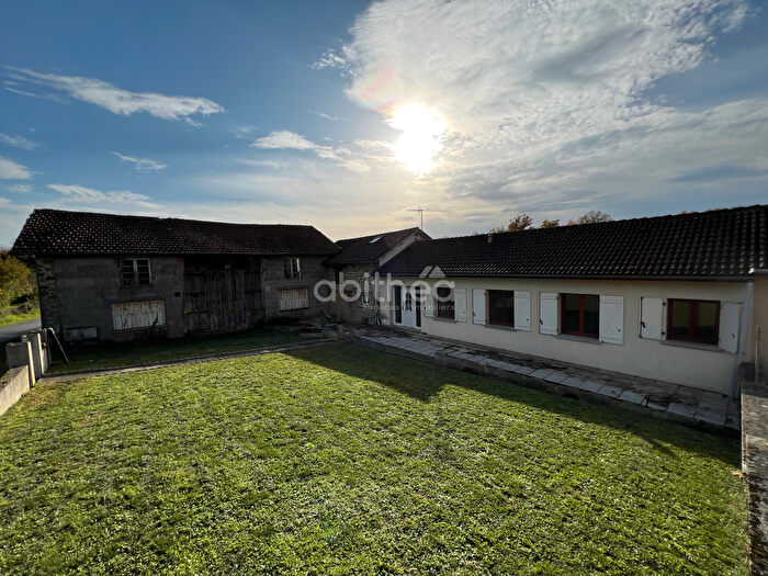 Maison à vendre - Oradour-sur-Vayres - 7 pièces - 5 chambres
