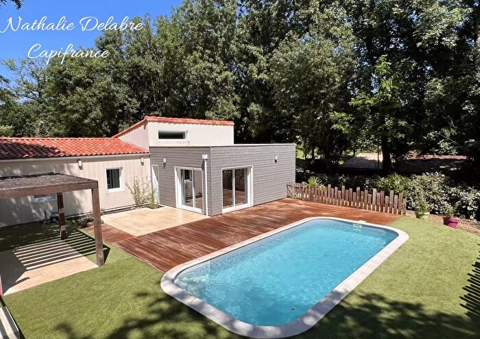 Maison à vendre - Exireuil - 5 pièces - 3 chambres