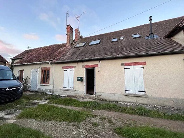 Maison à vendre - La Châtre-Langlin - 8 pièces - 4 chambres