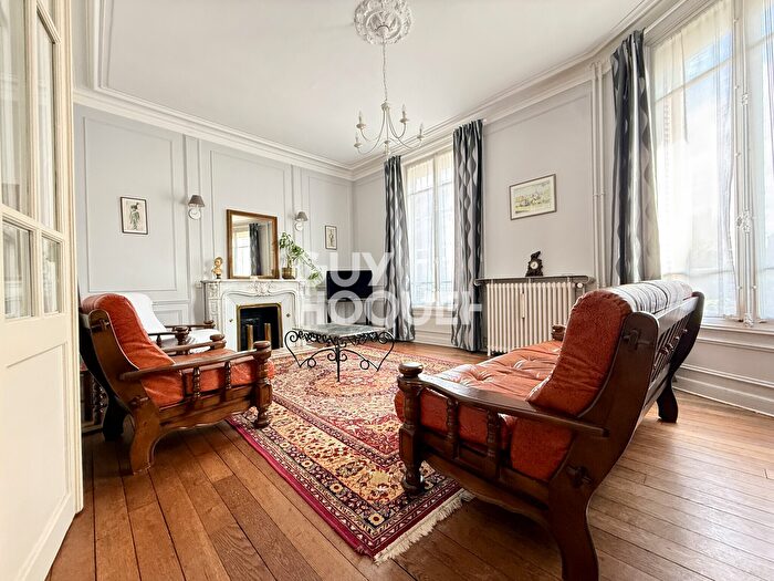 Reims, Centre-ville : Maison 8 pièces à vendre