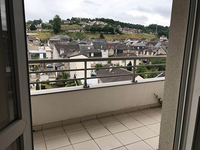 Appartement à louer - Brive-la-Gaillarde, Pont de La Bouvie, Gaubre, Estavel, Tujac - 2 pièces - 1 chambre