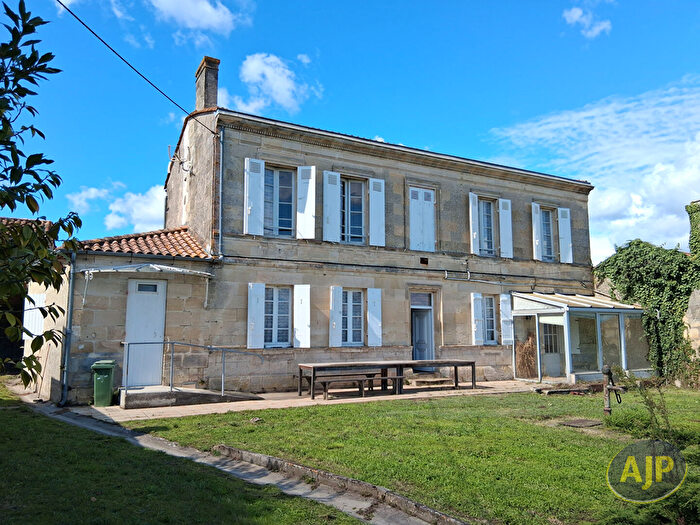 Maison à vendre - Pauillac - 7 pièces - 5 chambres