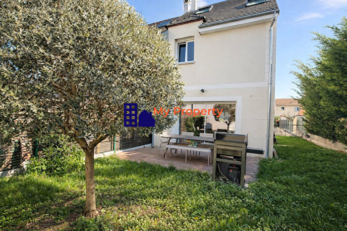 Maison à vendre - Houilles - 5 pièces - 3 chambres