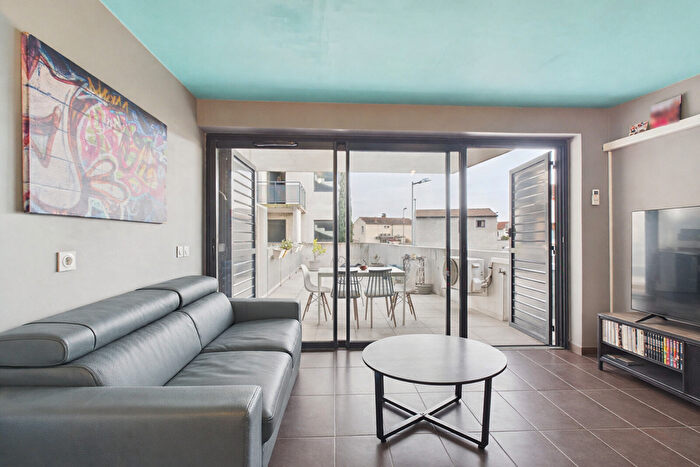 Appartement à vendre - Le Pontet, Centre-ville, Lac - 1 pièce